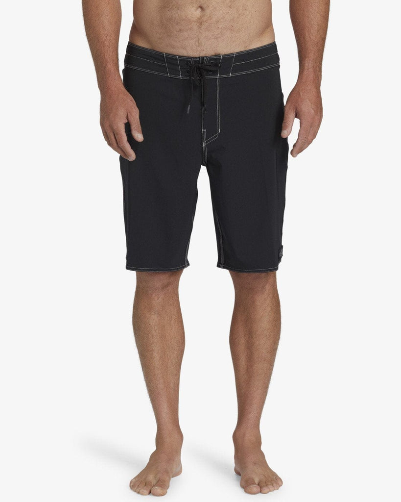 BILLABONG CORE LORD PRO SHORT – Corner Surf Shop